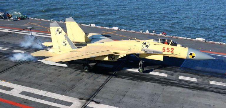 [J-15] China’s new carrier-based fighter J15 – WAUTOM 中国汽车